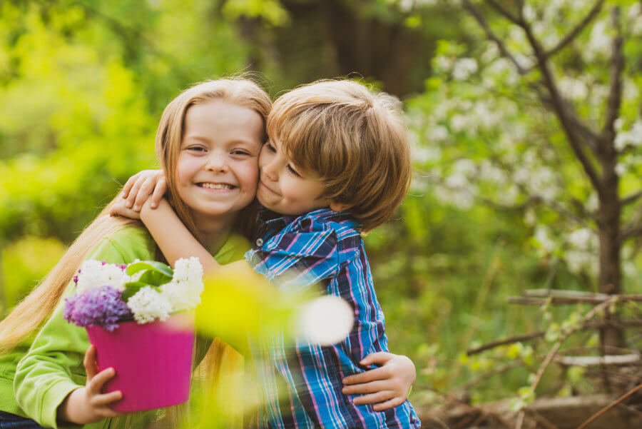 How do autistic girls present differently than boys? - Autism Awareness